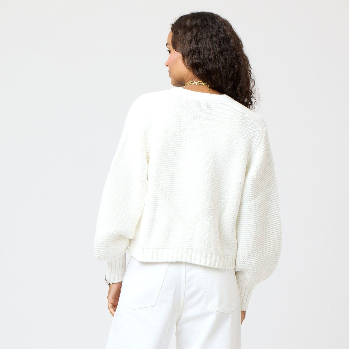 Alaina Cardigan White – Charbellem